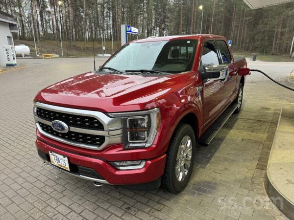 Red Ford F-150 2022 in Riga, with an engine capacity of 3.50 L and mileage of 49 thousand km for 95000 €, photo 2 on AUTOMOTO.COM.LV