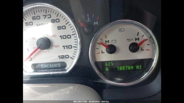 White Ford F-150 2005 in Riga, with an engine capacity of 5.40 L and mileage of 290 thousand km for 12000 €, photo 6 on AUTOMOTO.COM.LV