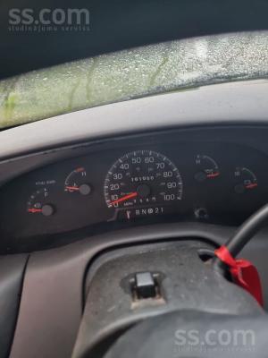 Balts Ford F-150 1998 Liepāja, ar dzinēja tilpumu 4.60 L un nobraukumu 161 tūkst. km par 5000 €, foto 5 vietnē AUTOMOTO.COM.LV