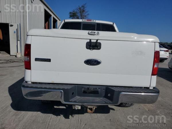 Balts Ford F-150 2004 Jelgava, ar dzinēja tilpumu 5.40 L un nobraukumu 235 tūkst. km par 3500 €, foto 6 vietnē AUTOMOTO.COM.LV