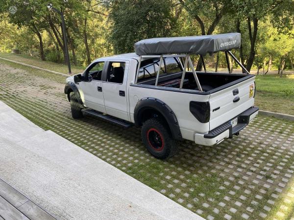 White Ford F-150 2012 in Kaunas, with an engine capacity of 5.00 L and mileage of 340 thousand km for 11900 €, photo 8 on AUTOMOTO.COM.LV