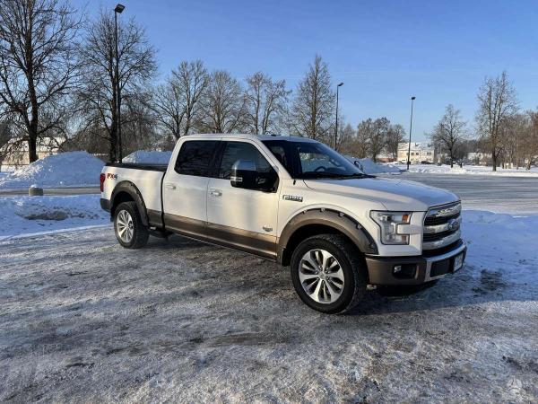 Balts Ford F-150 2015 Panevēža, ar dzinēja tilpumu 5.00 L un nobraukumu 296 tūkst. km par 22800 €, foto 1 vietnē AUTOMOTO.COM.LV