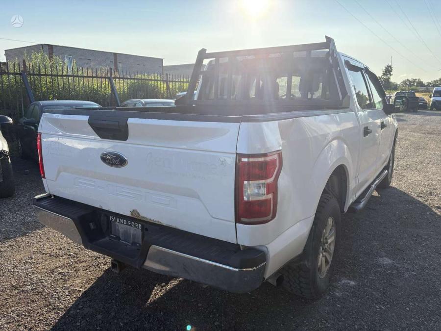 White Ford F-150 2018 in Kaunas, with an engine capacity of 4.95 L and mileage of 144 thousand km for 15500 €, photo 5 on AUTOMOTO.COM.LV