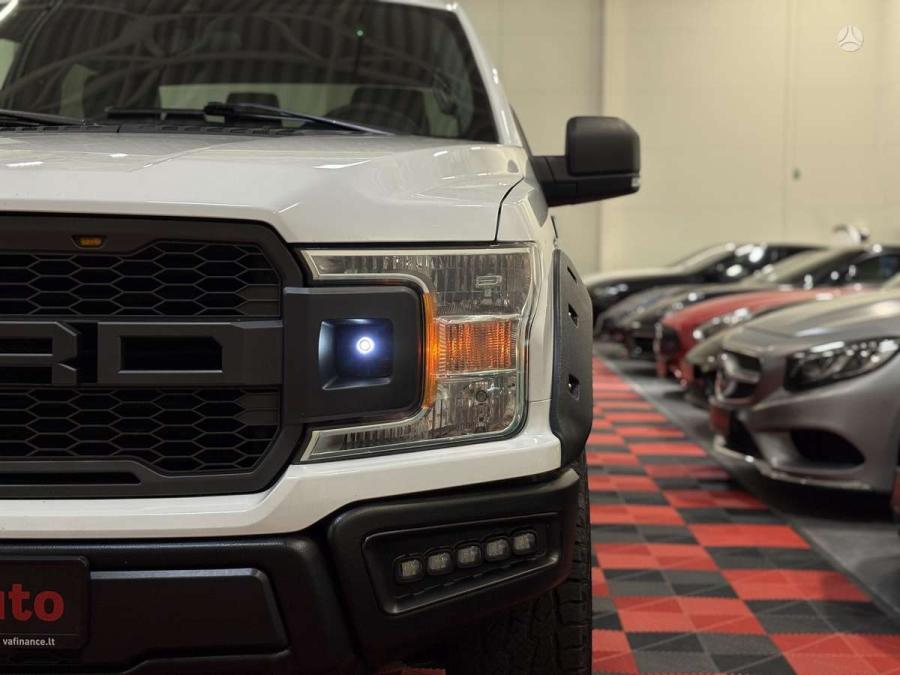 Balts Ford F-150 2019 Viļņa, ar dzinēja tilpumu 5.00 L un nobraukumu 236 tūkst. km par 23500 €, foto 8 vietnē AUTOMOTO.COM.LV