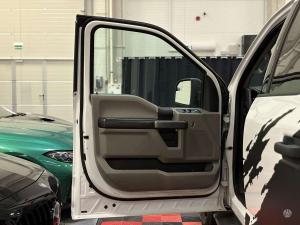 Balts Ford F-150 2019 Viļņa, ar dzinēja tilpumu 5.00 L un nobraukumu 236 tūkst. km par 23500 €, foto 13 vietnē AUTOMOTO.COM.LV