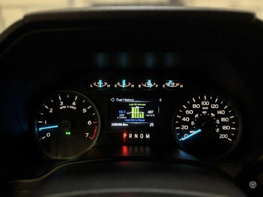 Balts Ford F-150 2019 Viļņa, ar dzinēja tilpumu 5.00 L un nobraukumu 236 tūkst. km par 23500 €, foto 22 vietnē AUTOMOTO.COM.LV