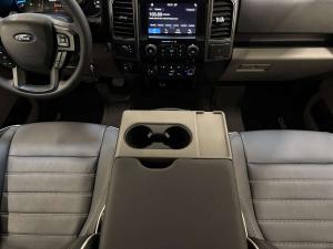 Balts Ford F-150 2019 Viļņa, ar dzinēja tilpumu 5.00 L un nobraukumu 236 tūkst. km par 23500 €, foto 23 vietnē AUTOMOTO.COM.LV