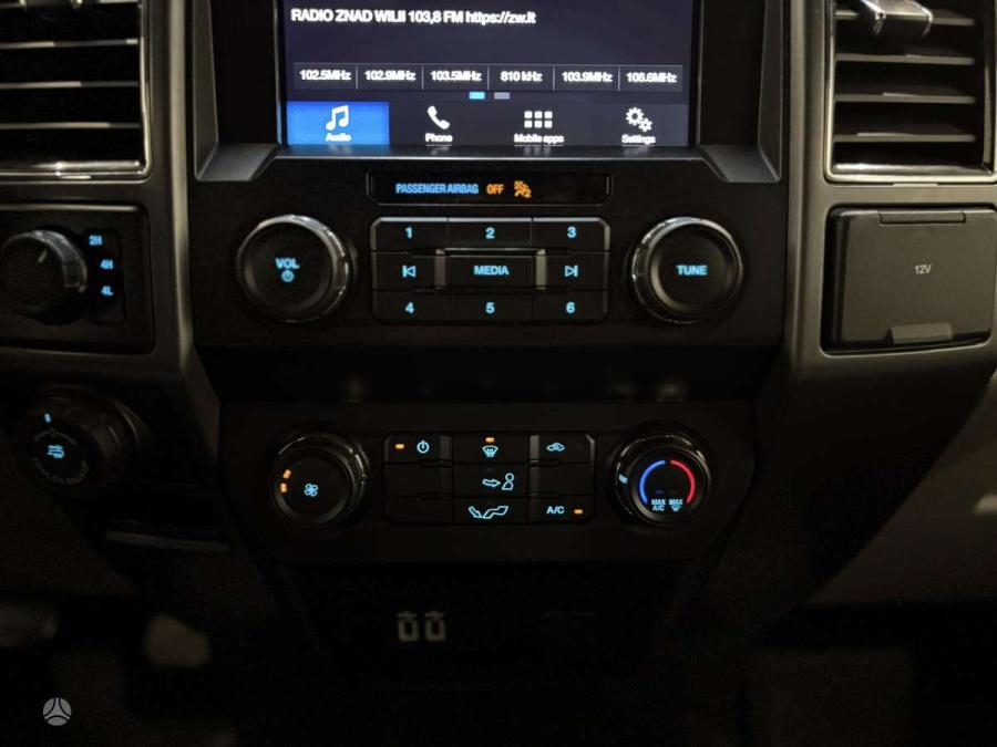 Balts Ford F-150 2019 Viļņa, ar dzinēja tilpumu 5.00 L un nobraukumu 236 tūkst. km par 23500 €, foto 24 vietnē AUTOMOTO.COM.LV