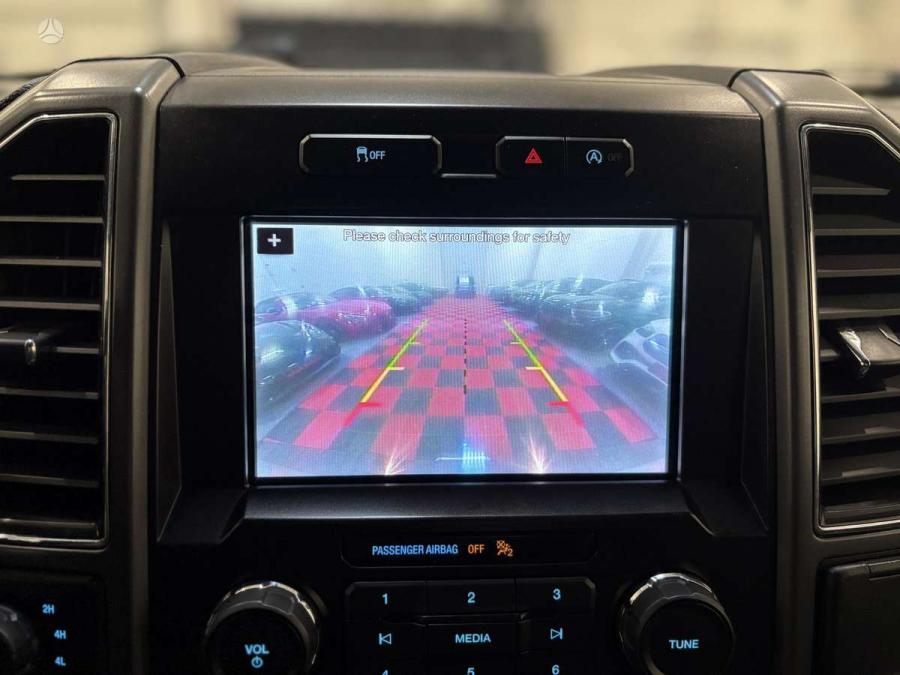Balts Ford F-150 2019 Viļņa, ar dzinēja tilpumu 5.00 L un nobraukumu 236 tūkst. km par 23500 €, foto 28 vietnē AUTOMOTO.COM.LV