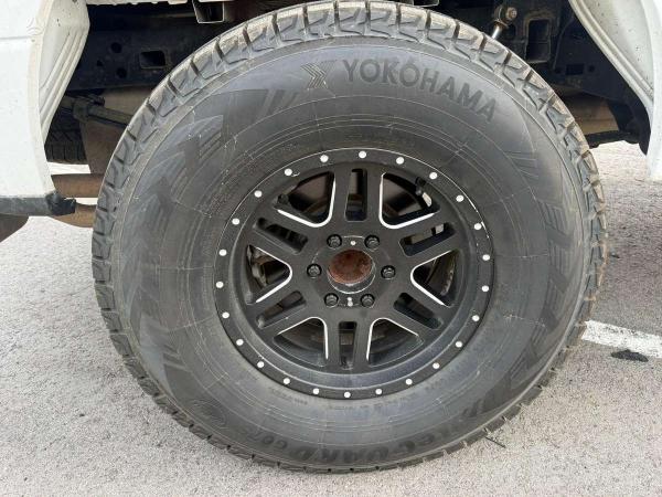 Ford F-150 2019 in Klaipeda on AUTOMOTO.COM.LV White Ford F-150 2019 in Klaipeda, with an engine capacity of 5.00 L and mileage of 176 thousand km for 22000 €, photo 11 on AUTOMOTO.COM.LV