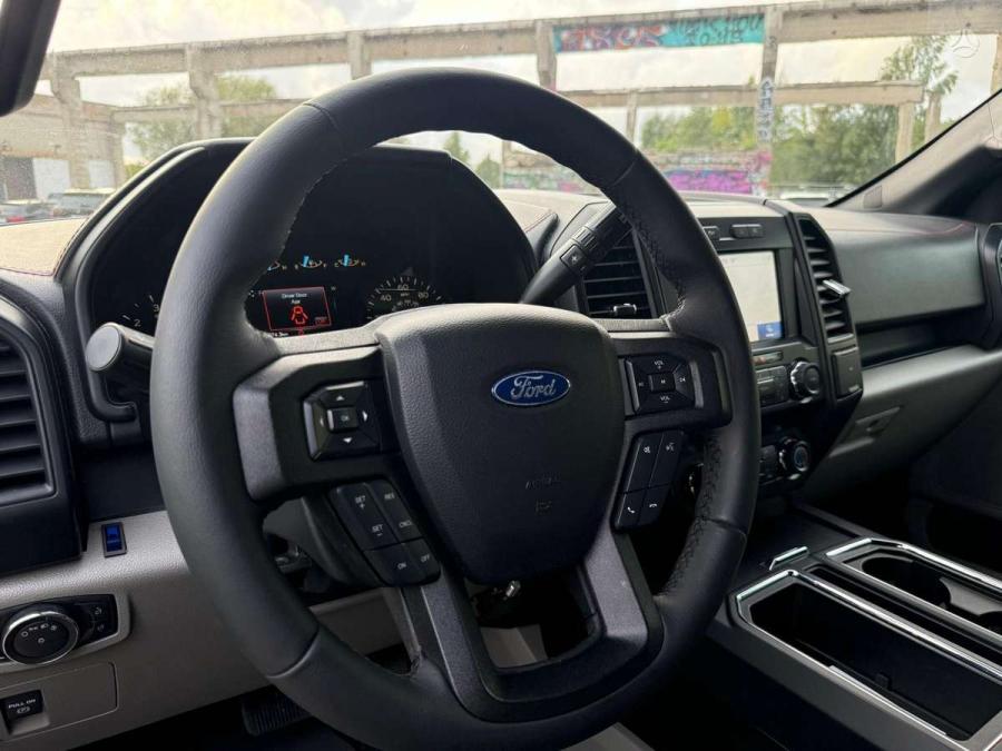 White Ford F-150 2019 in Klaipeda, with an engine capacity of 5.00 L and mileage of 176 thousand km for 22000 €, photo 14 on AUTOMOTO.COM.LV