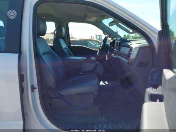 White Ford F-150 2021 in Klaipeda, with an engine capacity of 3.30 L and mileage of 210 thousand km for 5700 €, photo 5 on AUTOMOTO.COM.LV