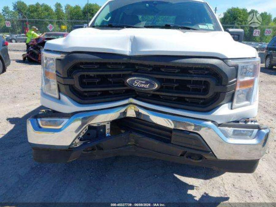 White Ford F-150 2021 in Klaipeda, with an engine capacity of 3.30 L and mileage of 210 thousand km for 5700 €, photo 7 on AUTOMOTO.COM.LV