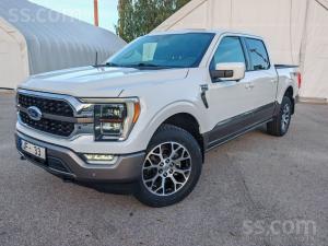 White Ford F-150 2022 in Jelgava, with an engine capacity of 3.50 L and mileage of 73 thousand km for 62900 €, photo 3 on AUTOMOTO.COM.LV