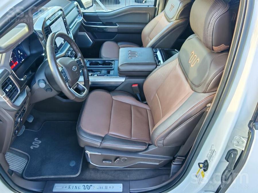 White Ford F-150 2022 in Jelgava, with an engine capacity of 3.50 L and mileage of 73 thousand km for 62900 €, photo 8 on AUTOMOTO.COM.LV
