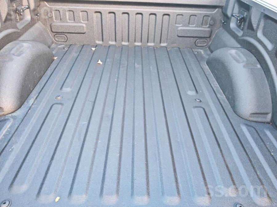 White Ford F-150 2022 in Jelgava, with an engine capacity of 3.50 L and mileage of 73 thousand km for 62900 €, photo 31 on AUTOMOTO.COM.LV