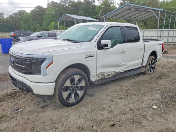 Balts Ford F-150 2023 Kauņa, ar dzinēja tilpumu 0.00 L un nobraukumu 124 tūkst. km par 44300 €, foto 1 vietnē AUTOMOTO.COM.LV