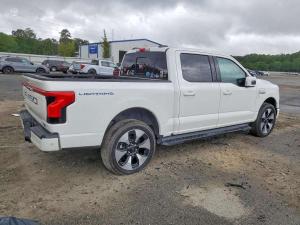 White Ford F-150 2023 in Kaunas, with an engine capacity of 0.00 L and mileage of 124 thousand km for 44300 €, photo 5 on AUTOMOTO.COM.LV