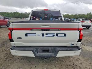 White Ford F-150 2023 in Kaunas, with an engine capacity of 0.00 L and mileage of 124 thousand km for 44300 €, photo 6 on AUTOMOTO.COM.LV