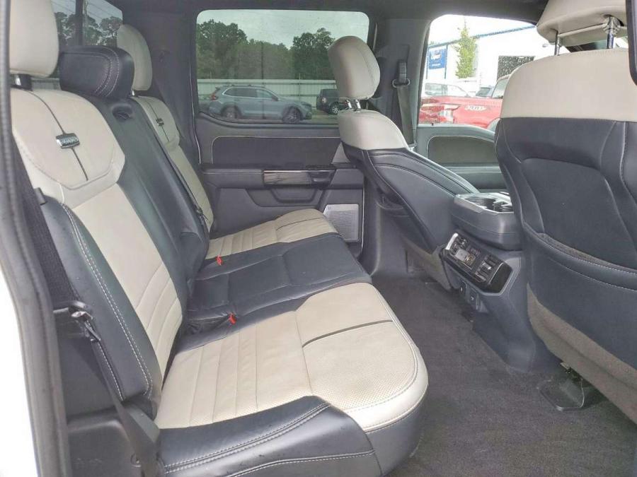 White Ford F-150 2023 in Kaunas, with an engine capacity of 0.00 L and mileage of 124 thousand km for 44300 €, photo 7 on AUTOMOTO.COM.LV