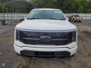 White Ford F-150 2023 in Kaunas, with an engine capacity of 0.00 L and mileage of 124 thousand km for 44300 €, photo 11 on AUTOMOTO.COM.LV