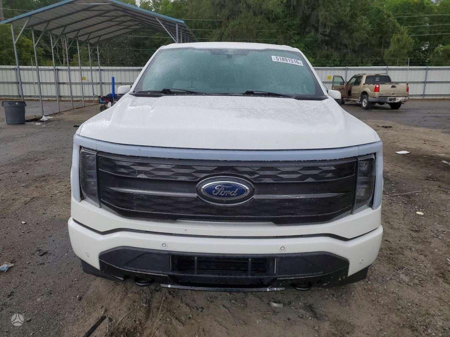 White Ford F-150 2023 in Kaunas, with an engine capacity of 0.00 L and mileage of 124 thousand km for 44300 €, photo 11 on AUTOMOTO.COM.LV
