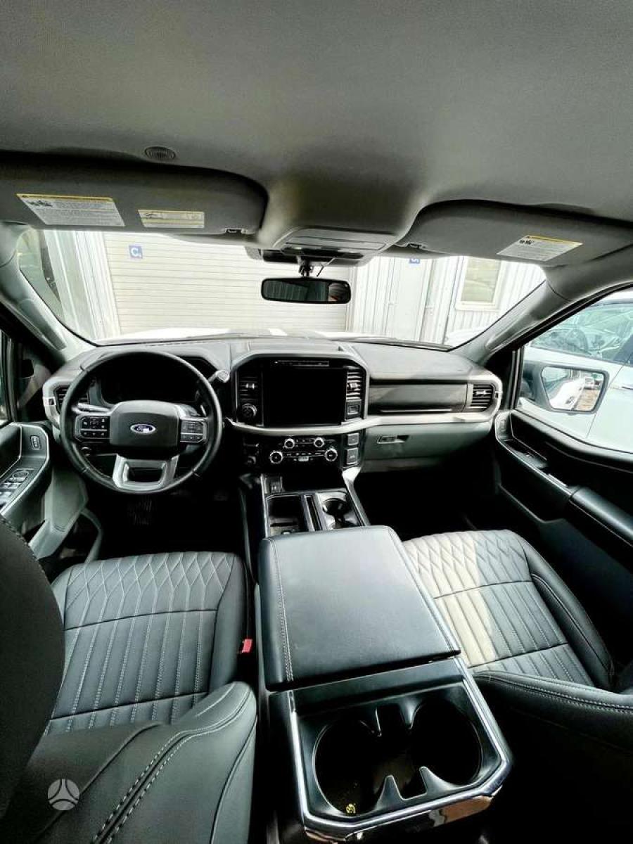 White Ford F-150 2024 in Kaunas, with an engine capacity of 5.00 L and mileage of 44 thousand km for 48000 €, photo 10 on AUTOMOTO.COM.LV