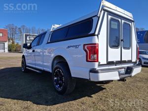 White Ford F-150 2015 in Daugavpils, with an engine capacity of 2.70 L and mileage of 130 thousand km for 27000 €, photo 9 on AUTOMOTO.COM.LV
