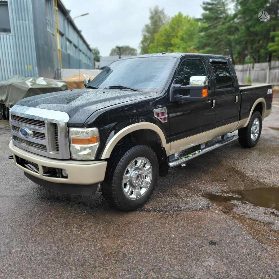 Melns Ford F-250 2008 Tallina, ar dzinēja tilpumu 6.40 L un nobraukumu 194 tūkst. km par 19999 €, foto 4 vietnē AUTOMOTO.COM.LV