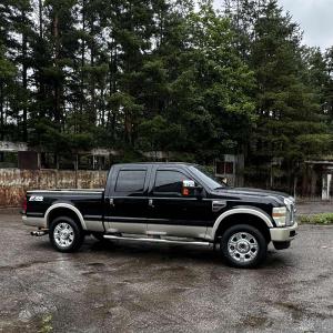 Melns Ford F-250 2008 Tallina, ar dzinēja tilpumu 6.40 L un nobraukumu 194 tūkst. km par 19999 €, foto 9 vietnē AUTOMOTO.COM.LV