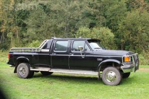 Melns Ford F-350 1992 Ludza, ar dzinēja tilpumu 7.30 L un nobraukumu 320 tūkst. km par 12000 €, foto 3 vietnē AUTOMOTO.COM.LV