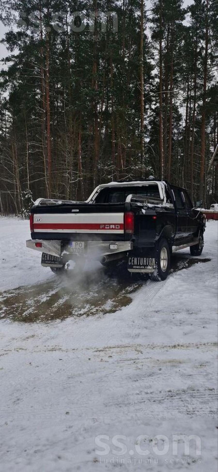 Melns Ford F-350 1992 Ludza, ar dzinēja tilpumu 7.30 L un nobraukumu 320 tūkst. km par 12000 €, foto 11 vietnē AUTOMOTO.COM.LV