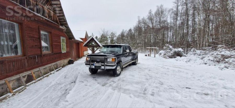 Melns Ford F-350 1992 Ludza, ar dzinēja tilpumu 7.30 L un nobraukumu 320 tūkst. km par 12000 €, foto 13 vietnē AUTOMOTO.COM.LV