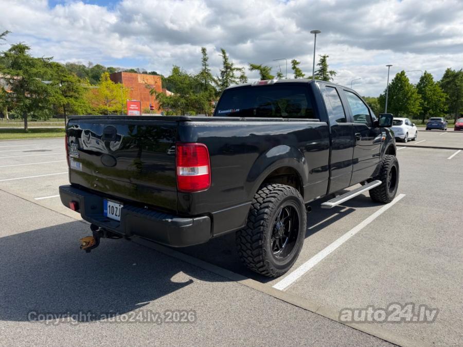 Melns Ford F-Series 2005 Tallina, ar dzinēja tilpumu 4.60 L un nobraukumu 0 tūkst. km par 12000 €, foto 7 vietnē AUTOMOTO.COM.LV