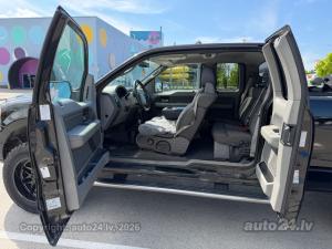 Melns Ford F-Series 2005 Tallina, ar dzinēja tilpumu 4.60 L un nobraukumu 0 tūkst. km par 12000 €, foto 12 vietnē AUTOMOTO.COM.LV