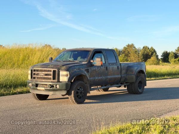 Black Ford F-Series 2009 in Rakvere, with an engine capacity of 6.40 L and mileage of 275 thousand km for 24500 €, photo 2 on AUTOMOTO.COM.LV