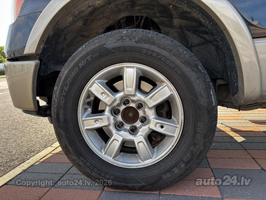 Melns Ford F-Series 2010 Tallina, ar dzinēja tilpumu 5.40 L un nobraukumu 454 tūkst. km par 12500 €, foto 14 vietnē AUTOMOTO.COM.LV