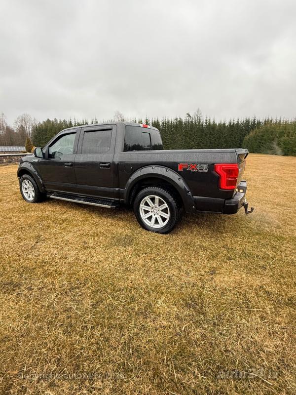 Black Ford F-Series 2015 in Tallinn, with an engine capacity of 3.50 L and mileage of 420 thousand km for 31000 €, photo 6 on AUTOMOTO.COM.LV
