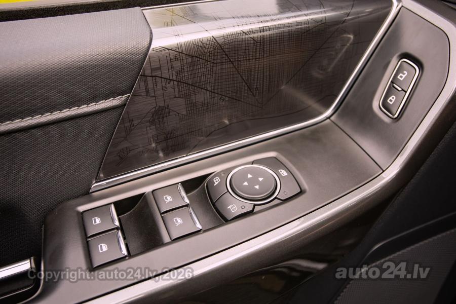 Black Ford F-Series 2022 in Riga, with an engine capacity of 3.50 L and mileage of 25 thousand km for 45000 €, photo 12 on AUTOMOTO.COM.LV