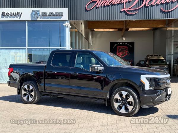 Melns Ford F-Series 2023 Tallina, ar dzinēja tilpumu 0.00 L un nobraukumu 35 tūkst. km par 85900 €, foto 3 vietnē AUTOMOTO.COM.LV