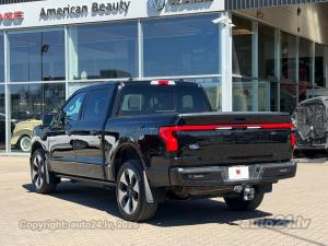 Black Ford F-Series 2023 in Tallinn, with an engine capacity of 0.00 L and mileage of 35 thousand km for 85900 €, photo 8 on AUTOMOTO.COM.LV