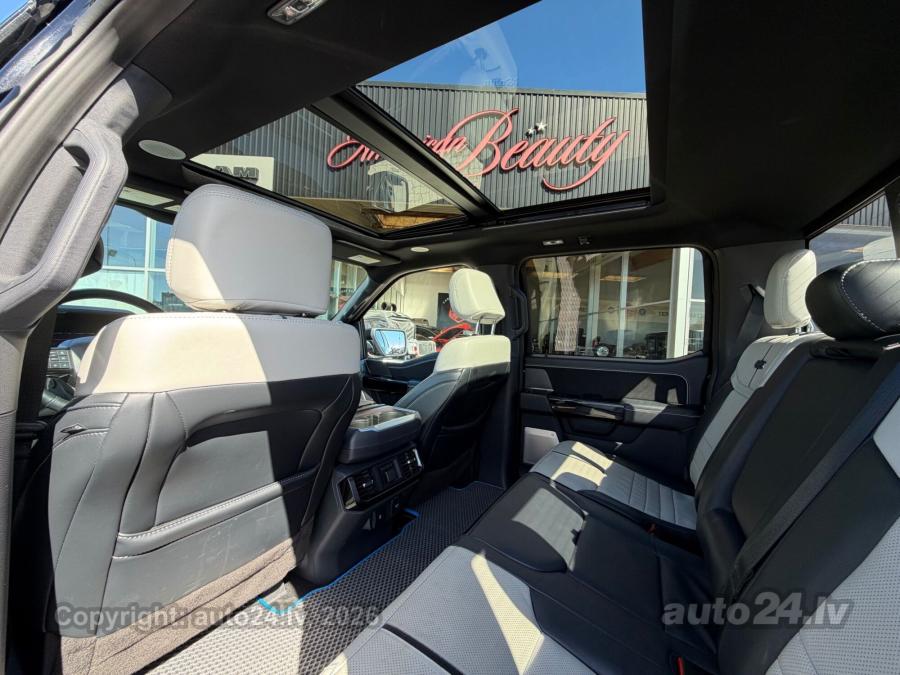 Black Ford F-Series 2023 in Tallinn, with an engine capacity of 0.00 L and mileage of 35 thousand km for 85900 €, photo 18 on AUTOMOTO.COM.LV