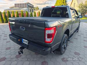 Pelēks Ford F-Series 2024 Paide, ar dzinēja tilpumu 5.00 L un nobraukumu 47 tūkst. km par 74900 €, foto 4 vietnē AUTOMOTO.COM.LV