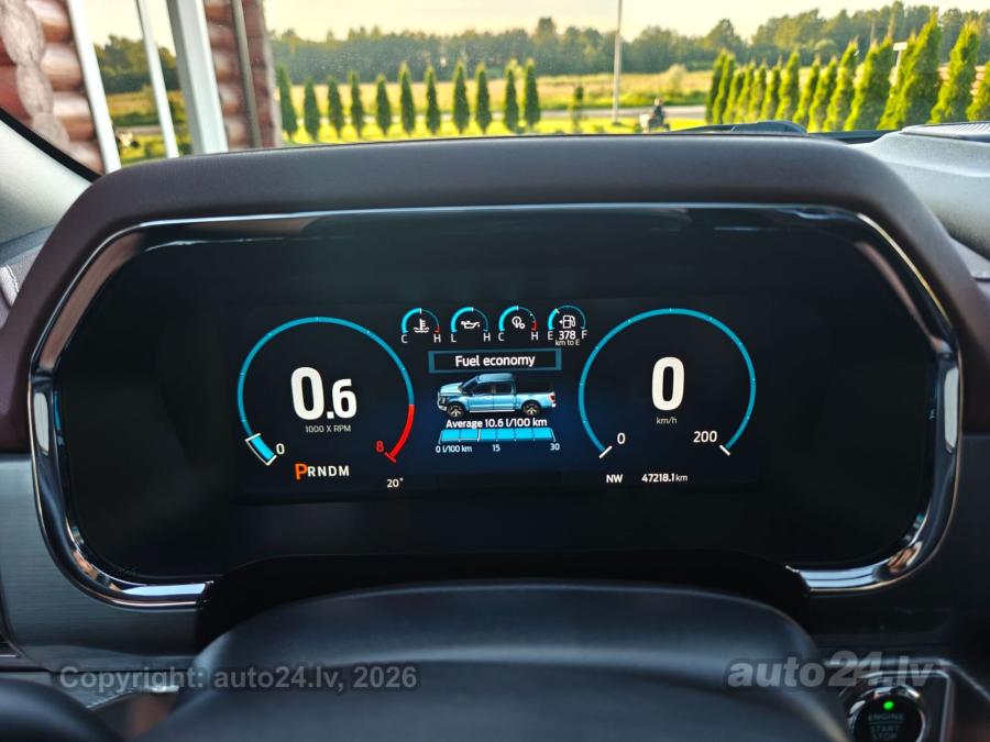 Pelēks Ford F-Series 2024 Paide, ar dzinēja tilpumu 5.00 L un nobraukumu 47 tūkst. km par 74900 €, foto 21 vietnē AUTOMOTO.COM.LV