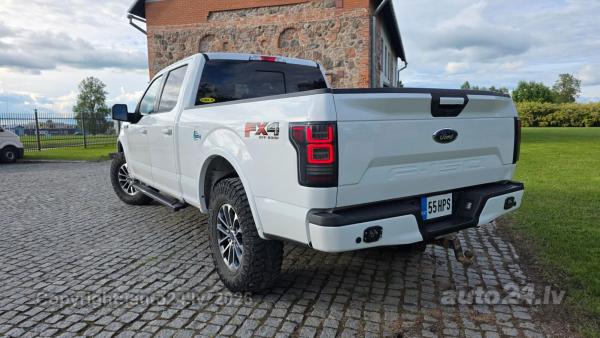 Balts Ford F-Series 2017 Tartu, ar dzinēja tilpumu 5.00 L un nobraukumu 279 tūkst. km par 35900 €, foto 4 vietnē AUTOMOTO.COM.LV