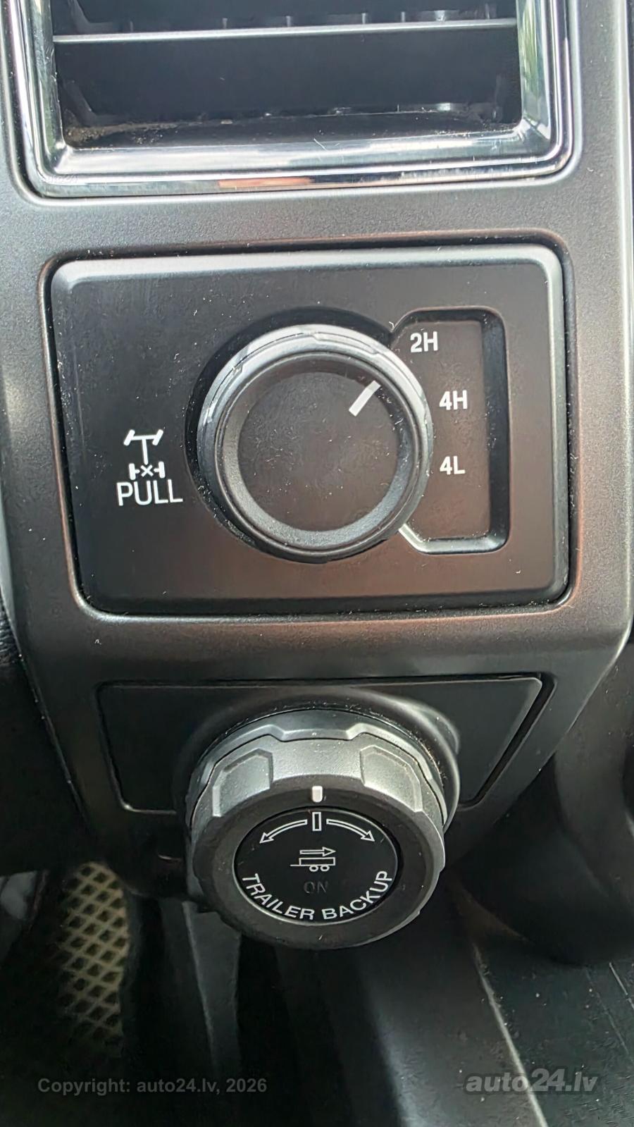 White Ford F-Series 2017 in Tartu, with an engine capacity of 5.00 L and mileage of 279 thousand km for 35900 €, photo 25 on AUTOMOTO.COM.LV