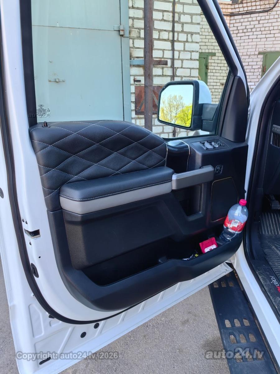 White Ford F-Series 2017 in Narva, with an engine capacity of 3.50 L and mileage of 190 thousand km for 44700 €, photo 6 on AUTOMOTO.COM.LV