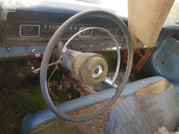 Ford Fairlane 1966 in Kaunas, with an engine capacity of 4.00 L and mileage of 100 thousand km for 700 €, photo 6 on AUTOMOTO.COM.LV