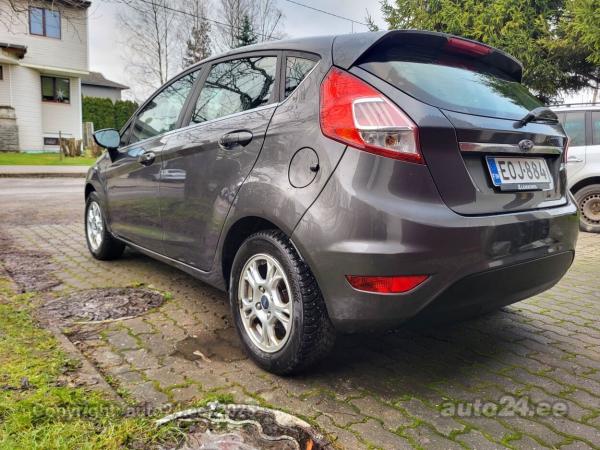 Beige Ford Fiesta 2016 in Tallinn, with an engine capacity of 1.00 L and mileage of 130 thousand km for 5600 €, photo 4 on AUTOMOTO.COM.LV