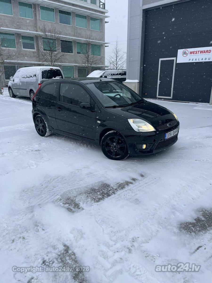 Black Ford Fiesta 2005 in Tallinn, with an engine capacity of 2.00 L and mileage of 0 thousand km for 2990 €, photo 1 on AUTOMOTO.COM.LV